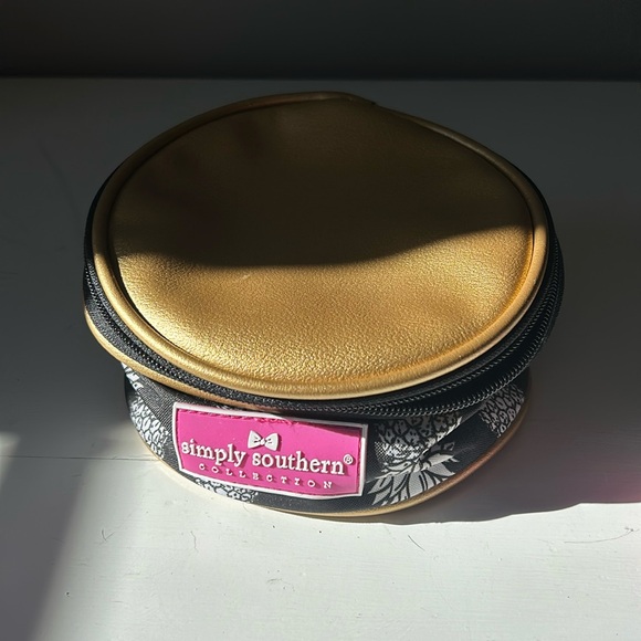 Simply Southern | Bags | Simply Southern Circle Pouch | Poshmark